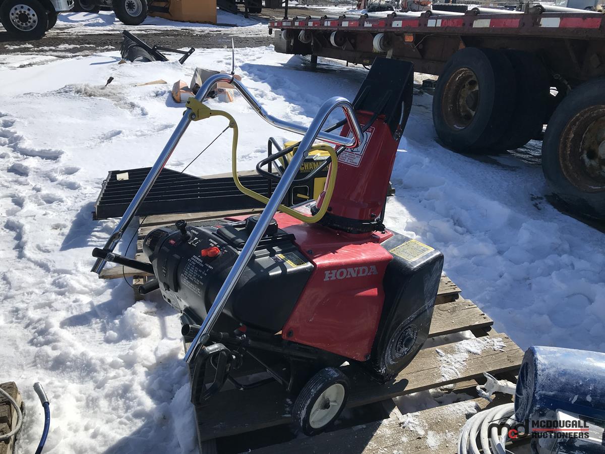 Honda HS 521 4-Stroke Snow Blower